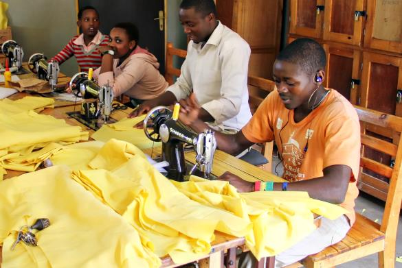 [:en]Ubumwe Community Center[:] – Point Foundation